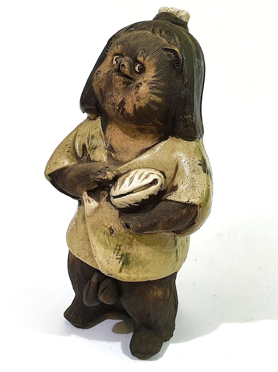 Tanuki Statue