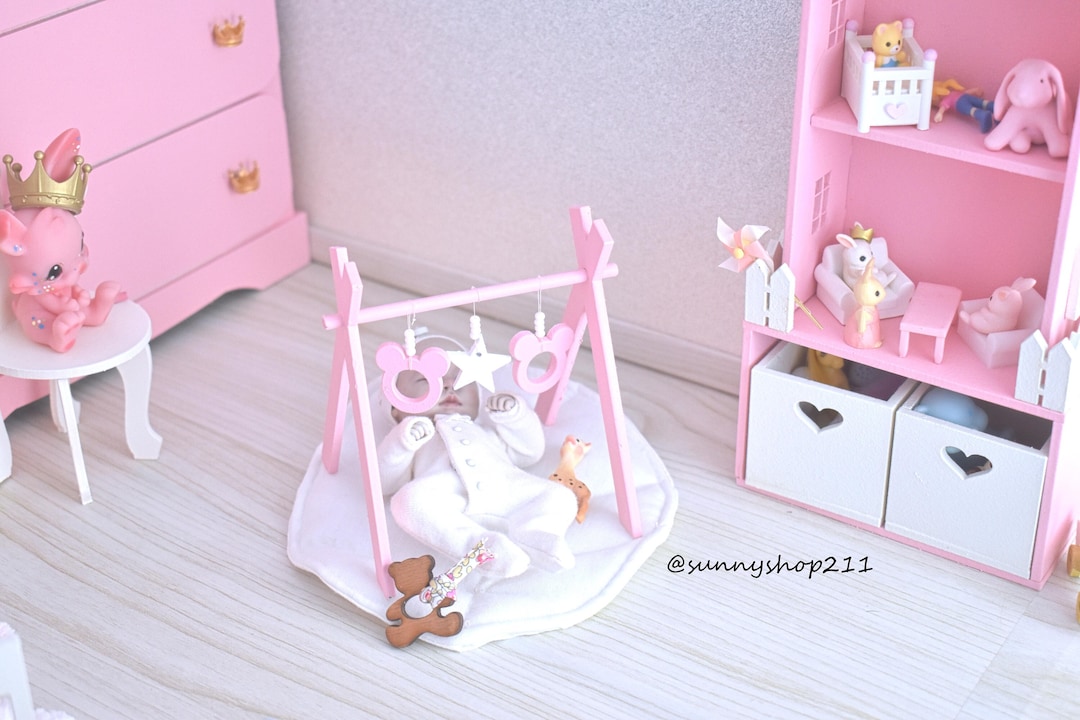 Baby BJD Doll Gantry, Miniature Dollhouse Gym, Display Stand (3.54 X 3. ...