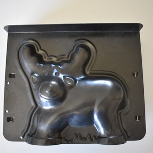 Birkman Knut the Elk / Moose Baking Metal Mold, Non Stick Coated 3D ...