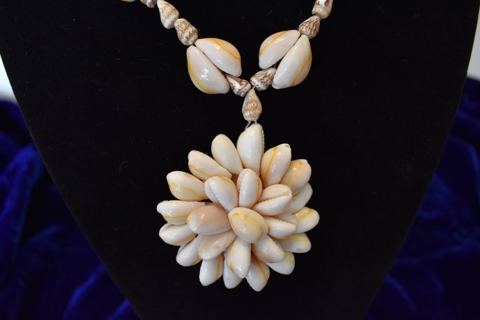 Vintage Polynesian White Brown Pendant Sea Shell Necklace 34", Vintage ...