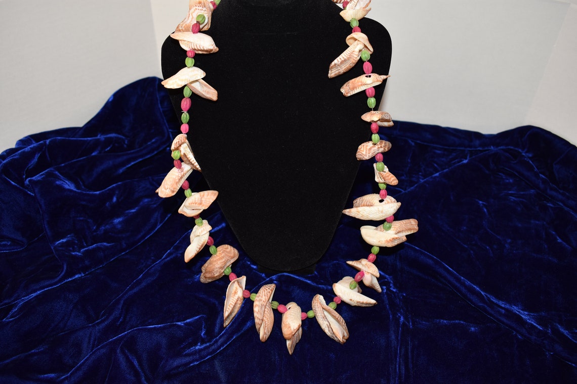 Vintage Polynesian White Brown Sea Shell Necklace 32", Vintage Handmade ...