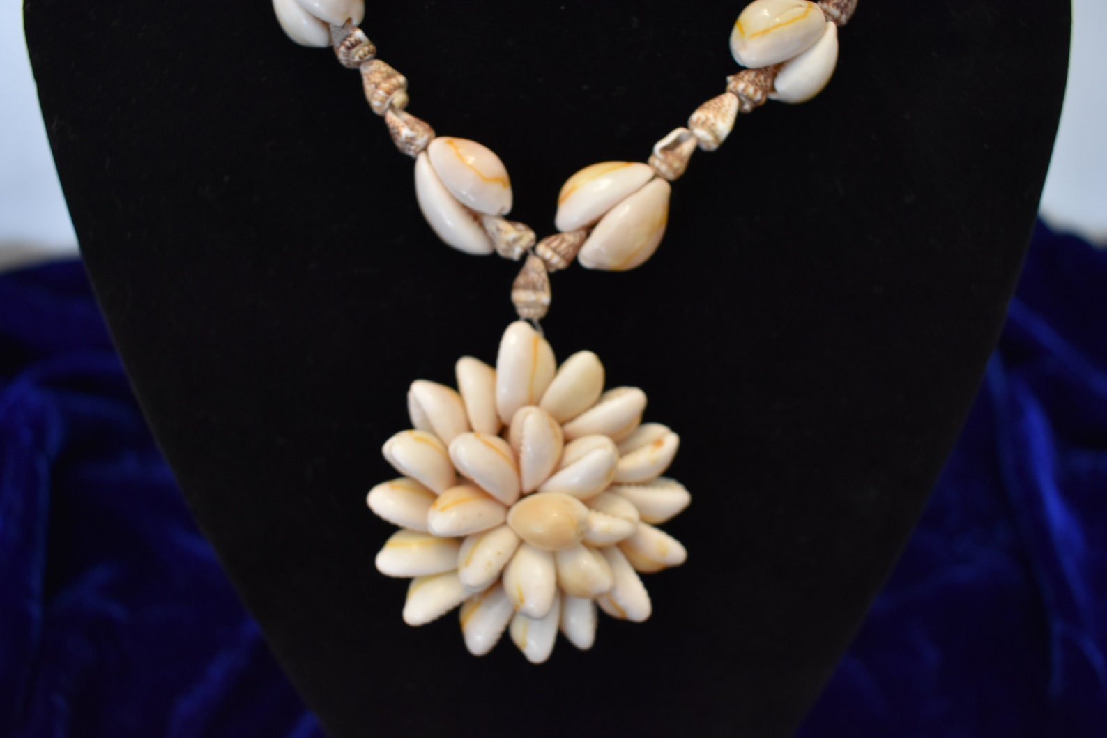 Vintage Polynesian White Brown Pendant Sea Shell Necklace 34", Vintage ...