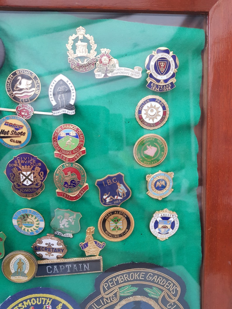 Vintage Bowling Pins Badges Patches & Wooden Glass Display Case ...