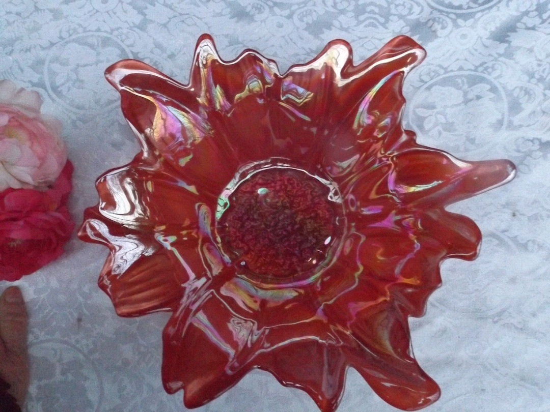 Delightful Iridescent Pink Candy Bowl Vase in Shape of Flower ...