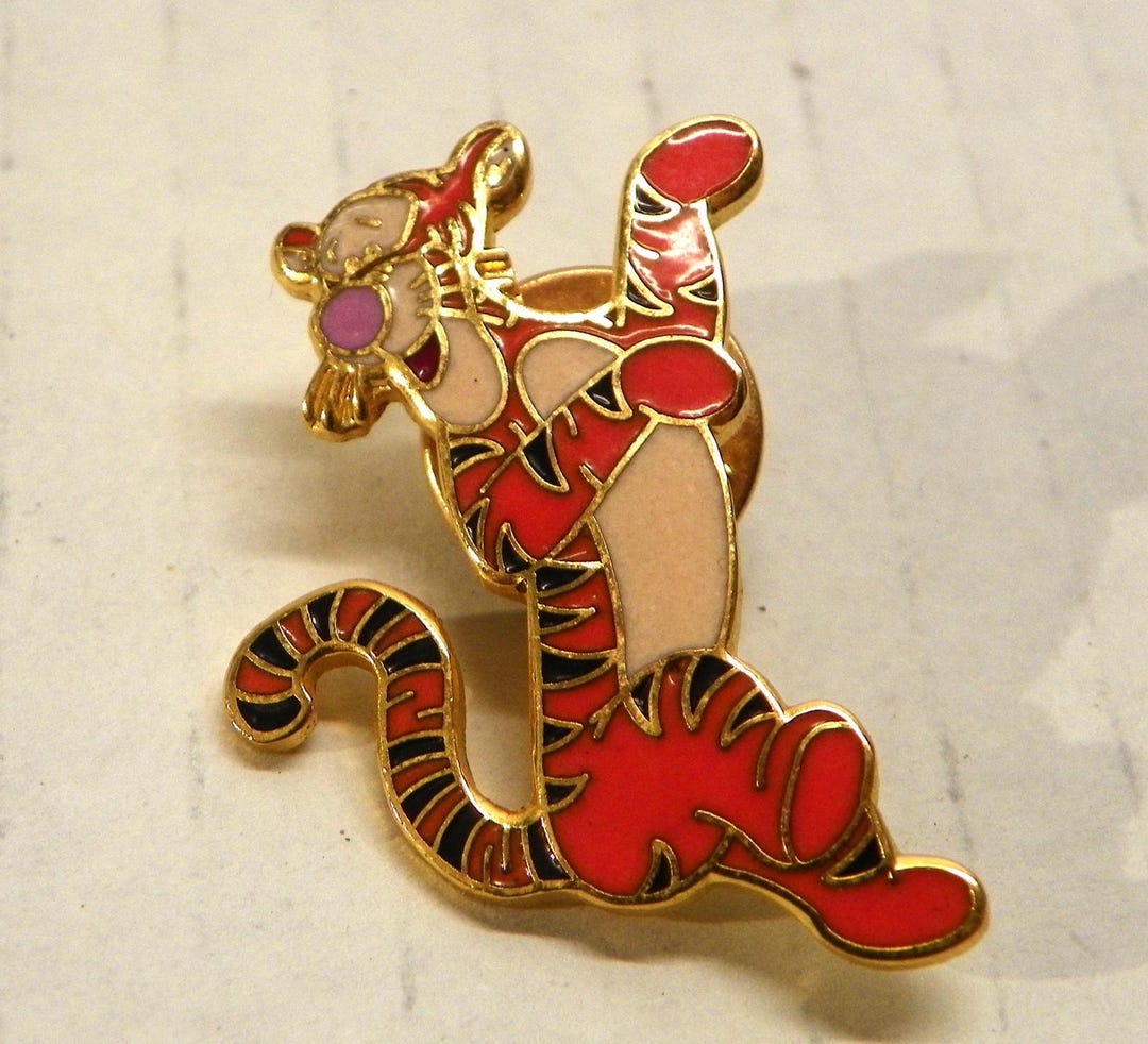Vintage Tigger Enamel Pin , Vintage 2000 Disney Tigger Lapel Pin ...