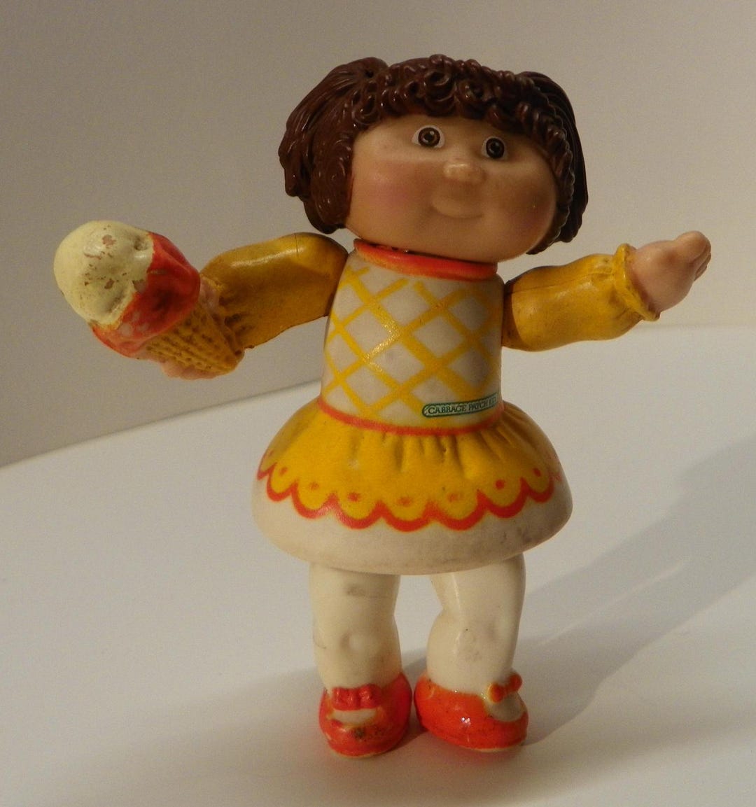 1984 Cabbage Patch Kids Poseable PVC , Cabbage Patch Girl Holding Ice ...