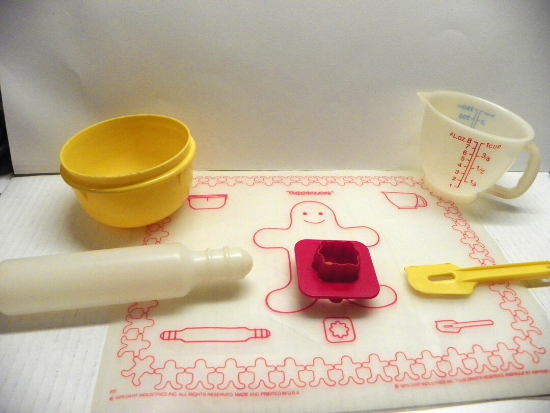 1979 Tupperware Mini Mix It Set 6 Pieces Tuppertoys Near Complete , MCM ...