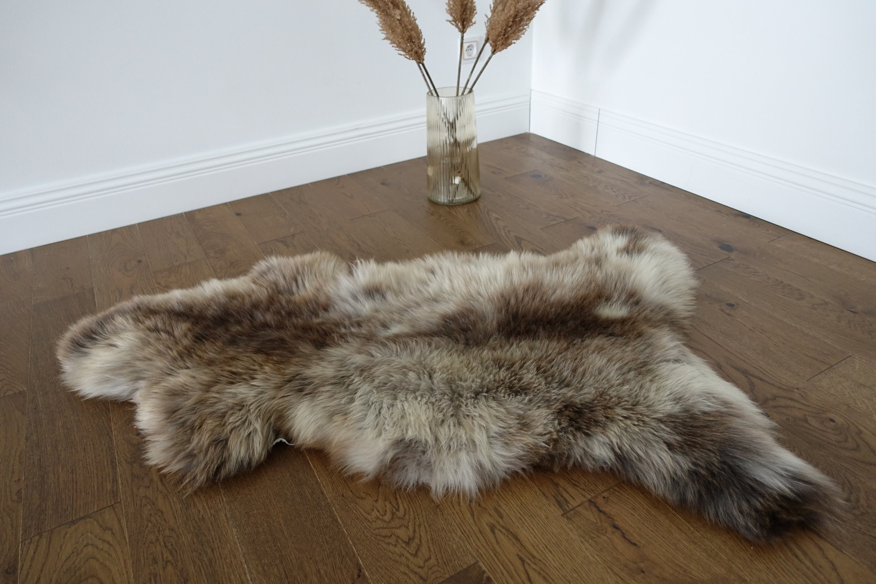 Original, Natural GIANT Rug Spotted, Genuine Natural Sheepskin Rugs ...