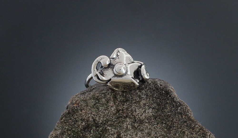 Abstract Sterling Silver Flower Ring Thin Band Ring With - Etsy