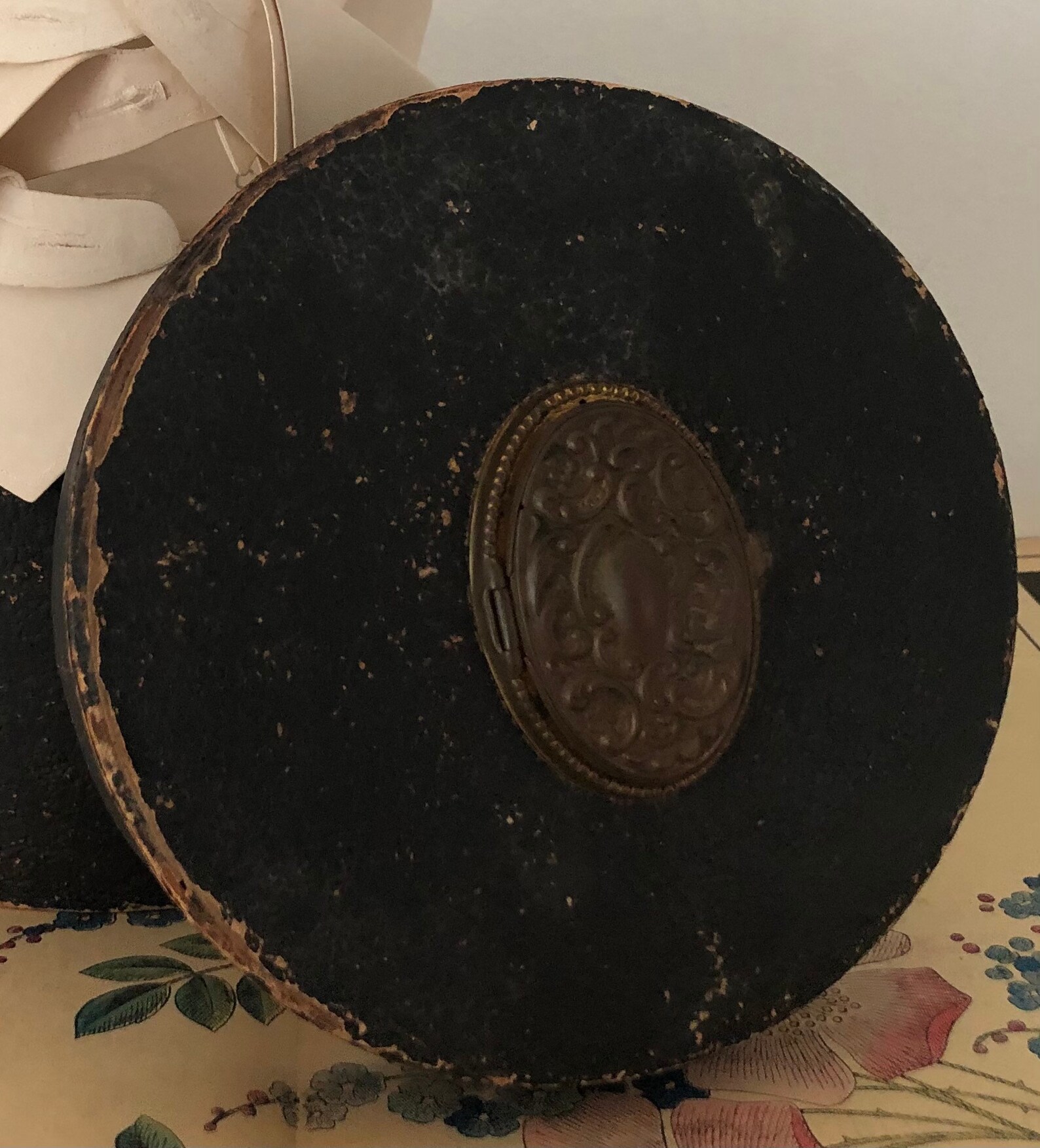 Vintage Edwardian Collar Box With Collars Cardboard Box With Metal ...