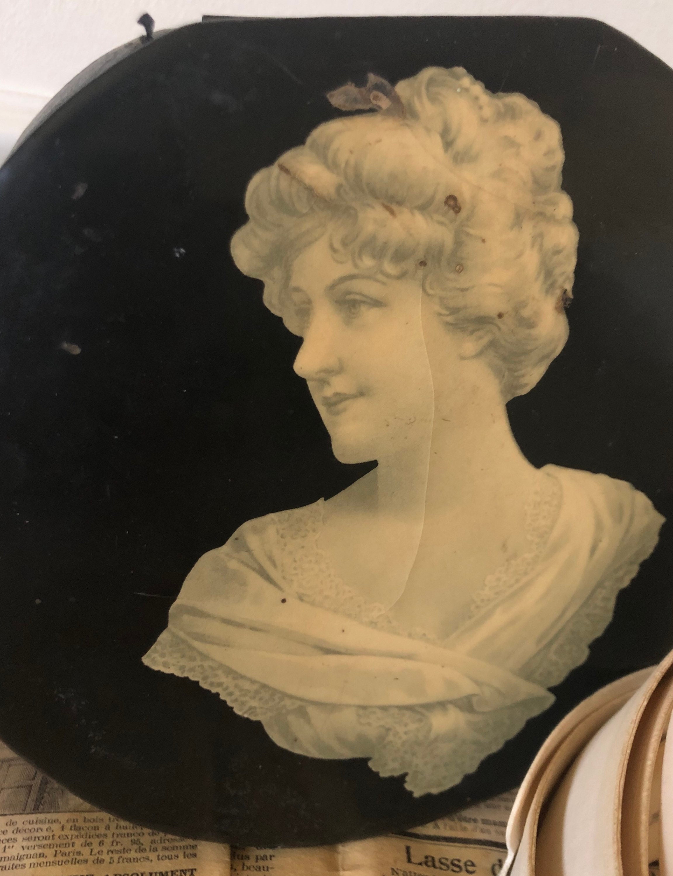 Vintage Edwardian Collar Box With Collars Celluloid Portrait of a Woman ...
