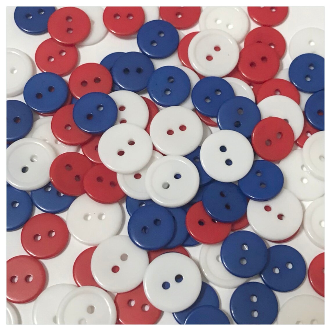 100 or 200 Red White and Blue Round Assorted Mix Buttons - Etsy