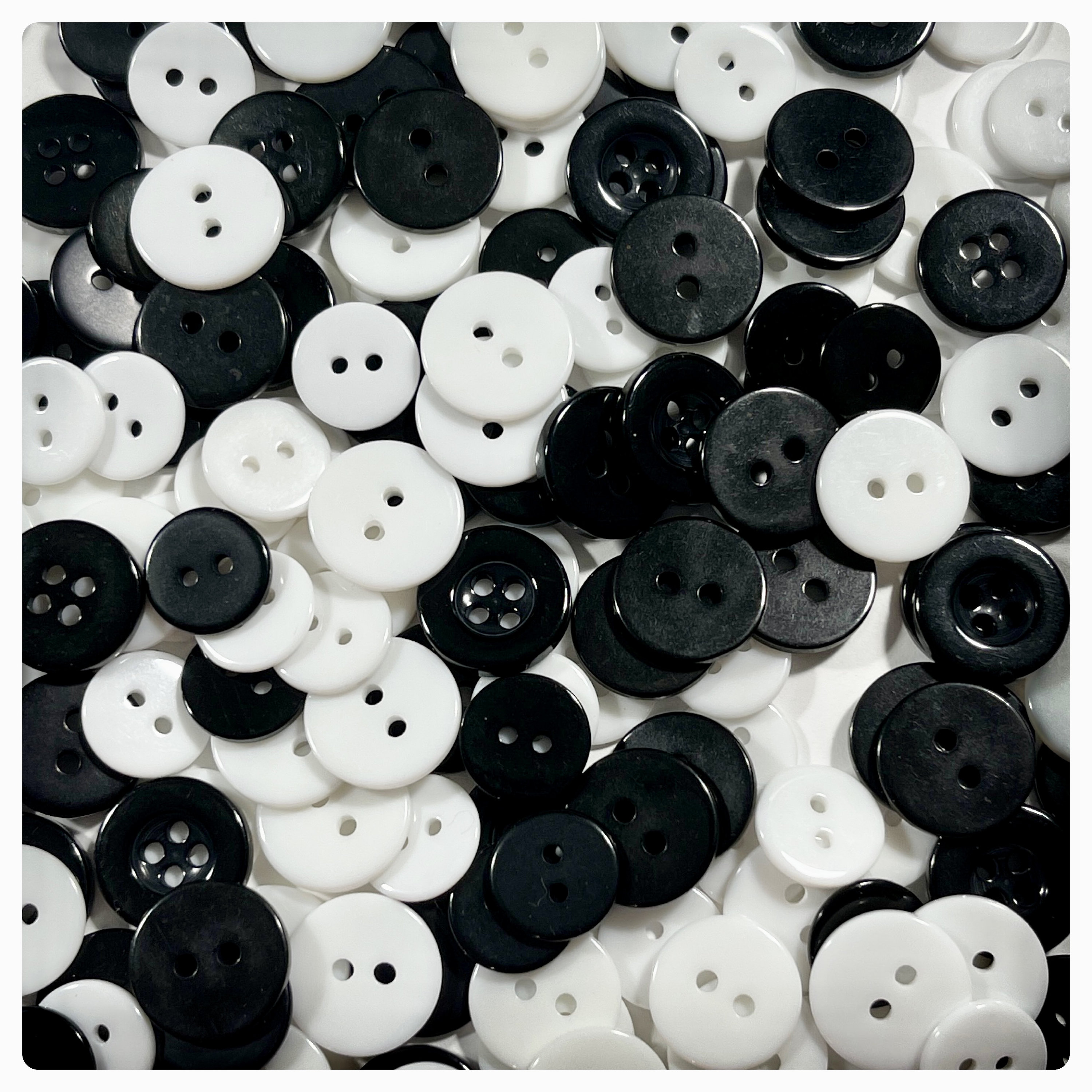 SALE! ALMOST GONE! 100 or 200 Black and White Round Mix Assorted ...