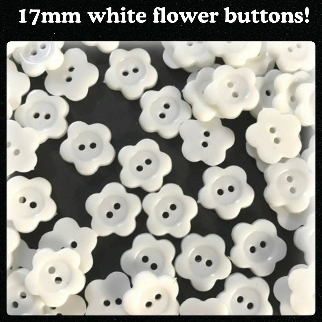 16, 32 or 64 17mm White Flower Buttons, Plastic Flower Buttons 17mm ...