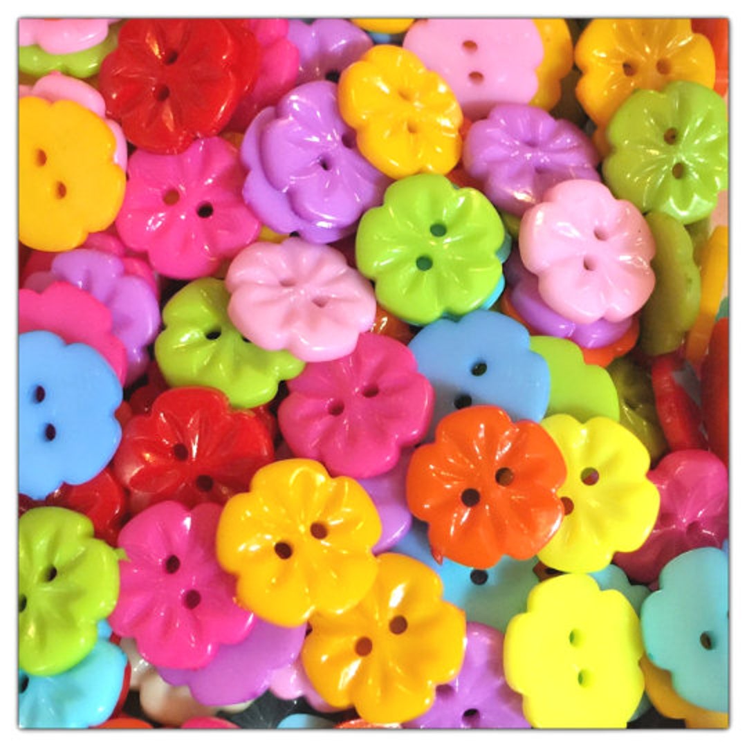 16, 32 or 64 Flower Buttons Random Mix Assorted Flower Button 15mm 9/16 ...