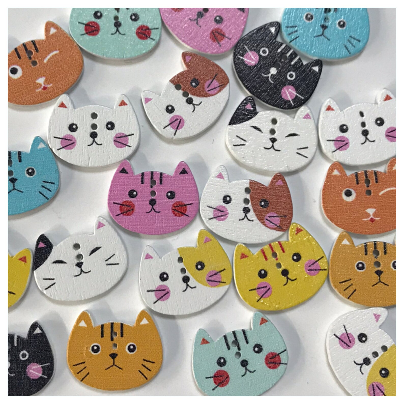 12 24 or 48 Cat face buttons wood buttons novelty buttons | Etsy