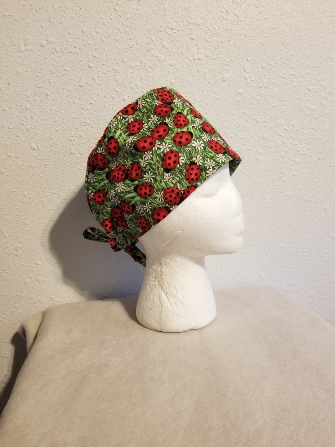 Ladybugs and Daisies Scrub Hat/ Scrub Hat/ Ladybug Scrub Hat/ Surgical ...