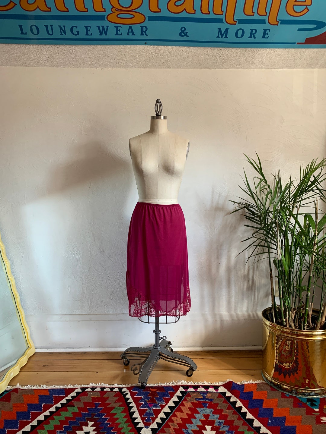 1960’s Raspberry Skirt Slip . Formfit Rogers . Large / Tall - Etsy