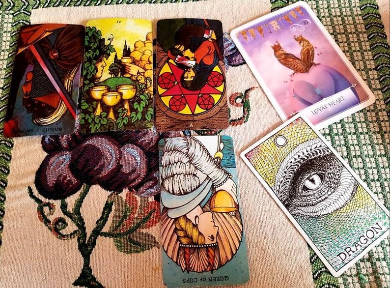 Tarot Reading 8 Card Tarot Reading Plus 2 Oracle Cards and Clarafiers ...