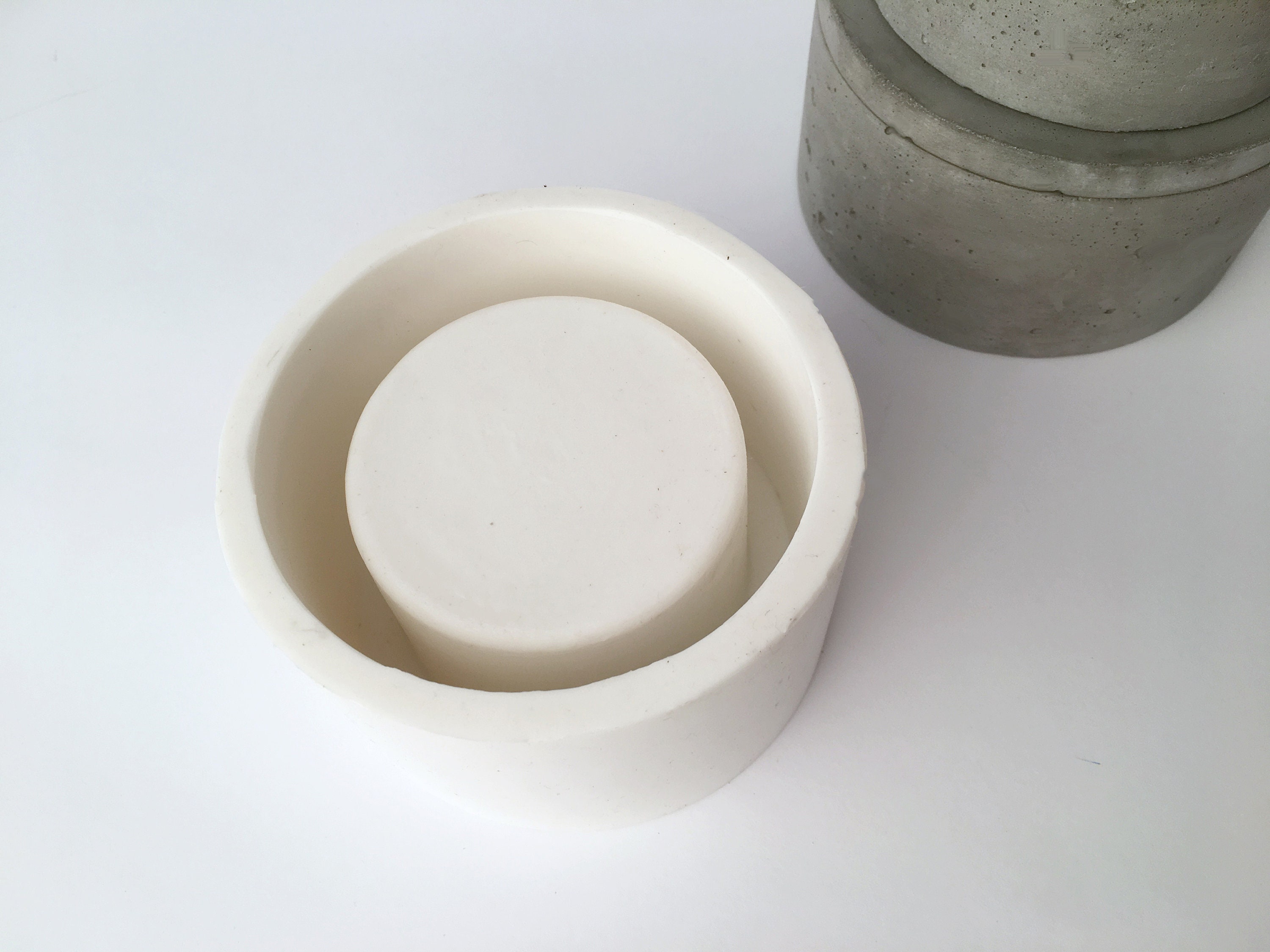 Silicone mold Cylinder with lid Wide W6 Tray | Etsy