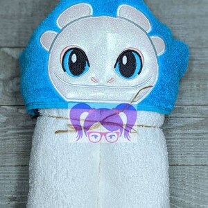 Toothless Hooded Towel, Hooded Towel, How to Train Your Dragon, Dragon ...