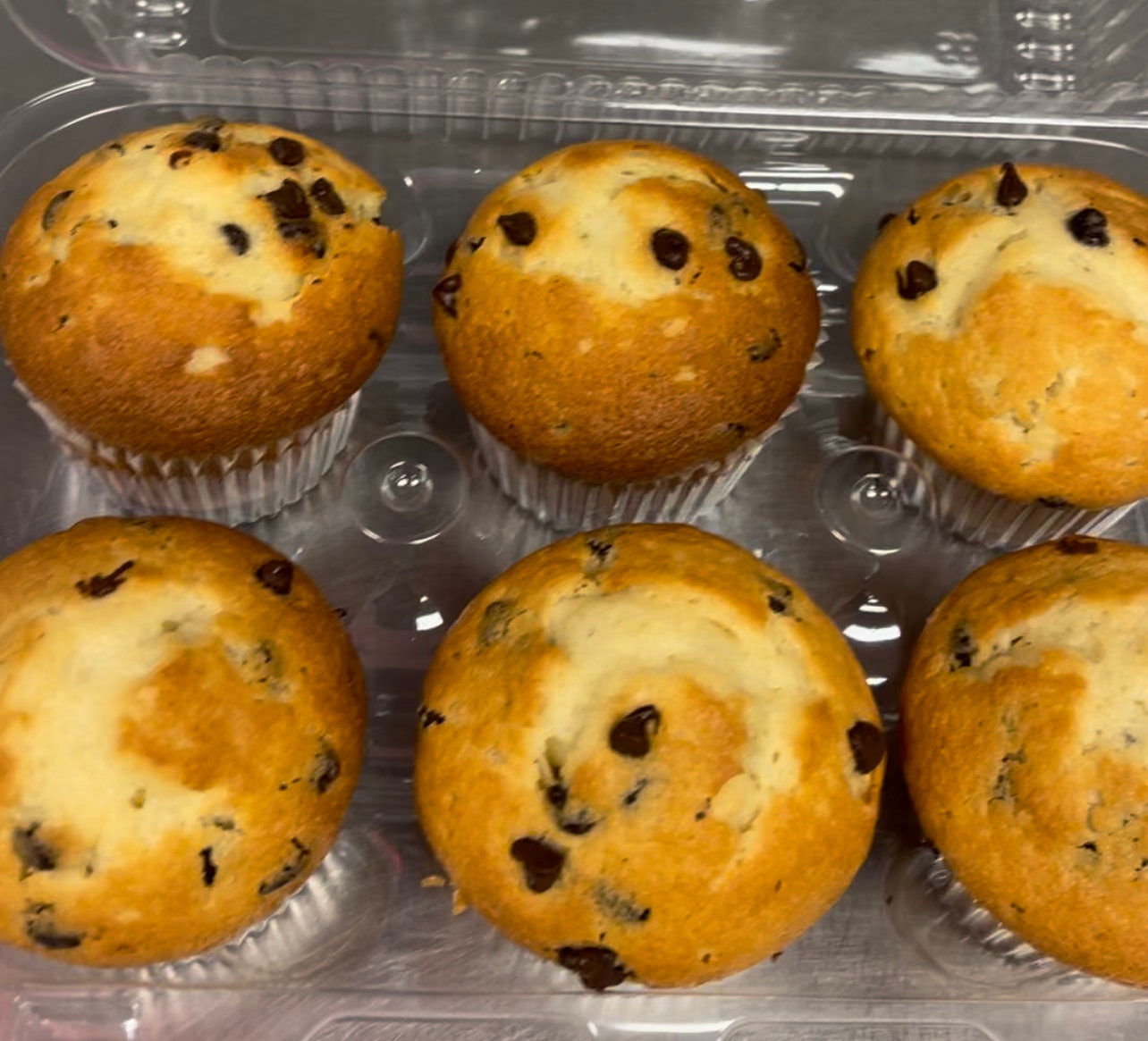 Medium Size Muffins, Set of Six, Choose From Chocolate Chip, Blueberry ...