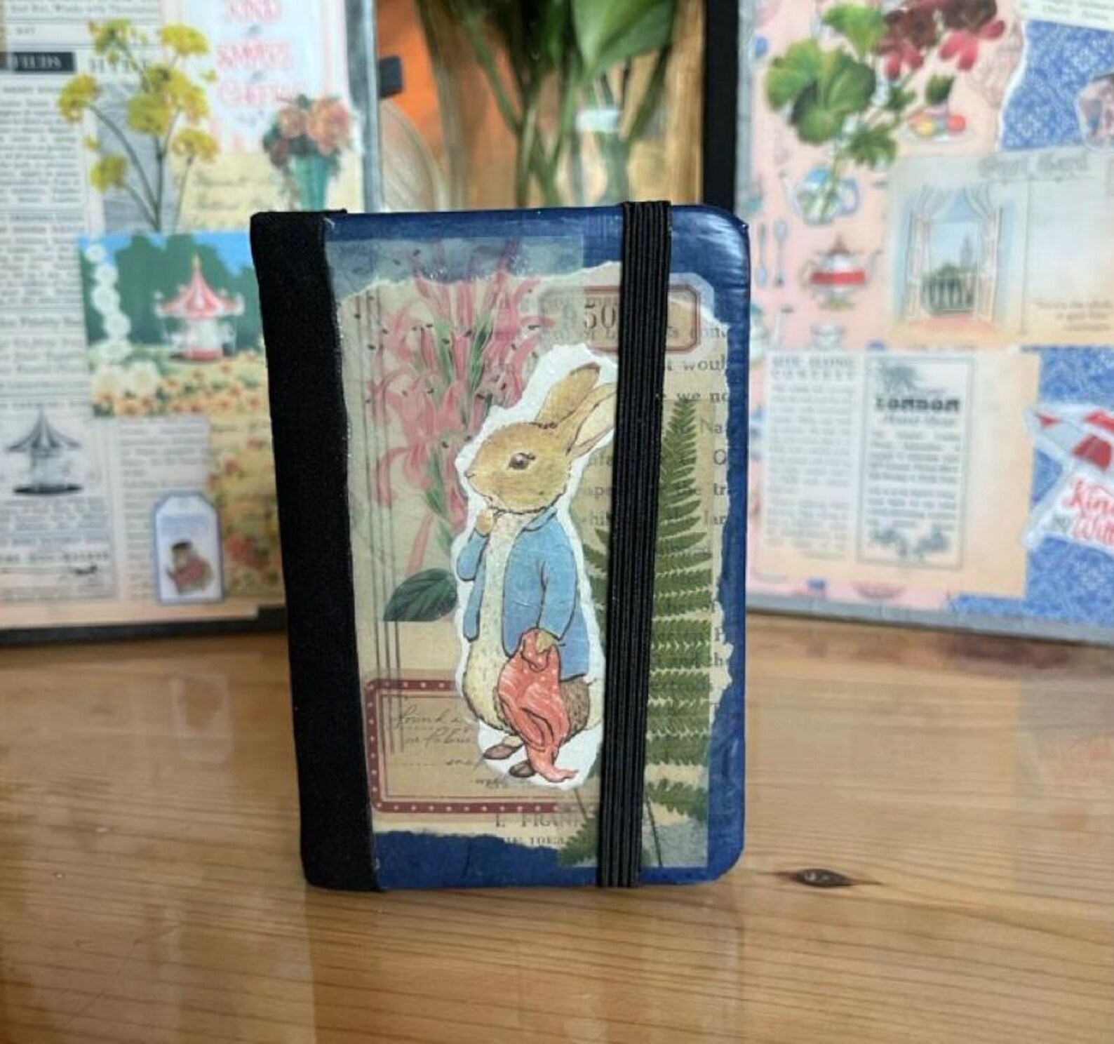 Peter Rabbit / BEATRIX POTTER Lined Mini Notebook, A7 Sized, Purse or ...