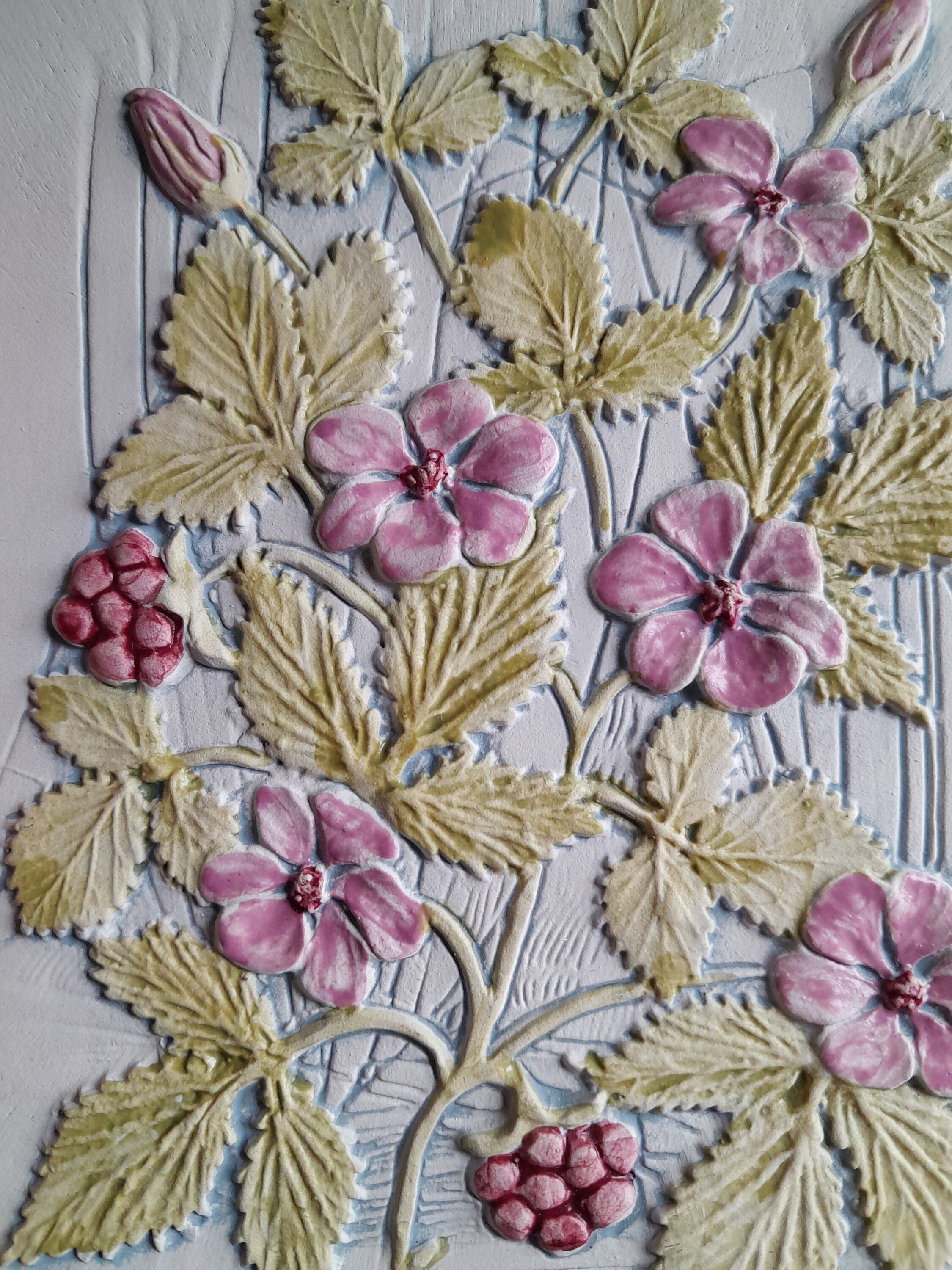 Vintage Swedish Wall Plaque With Raspberries , Jie Gantofta Åkerbär ...