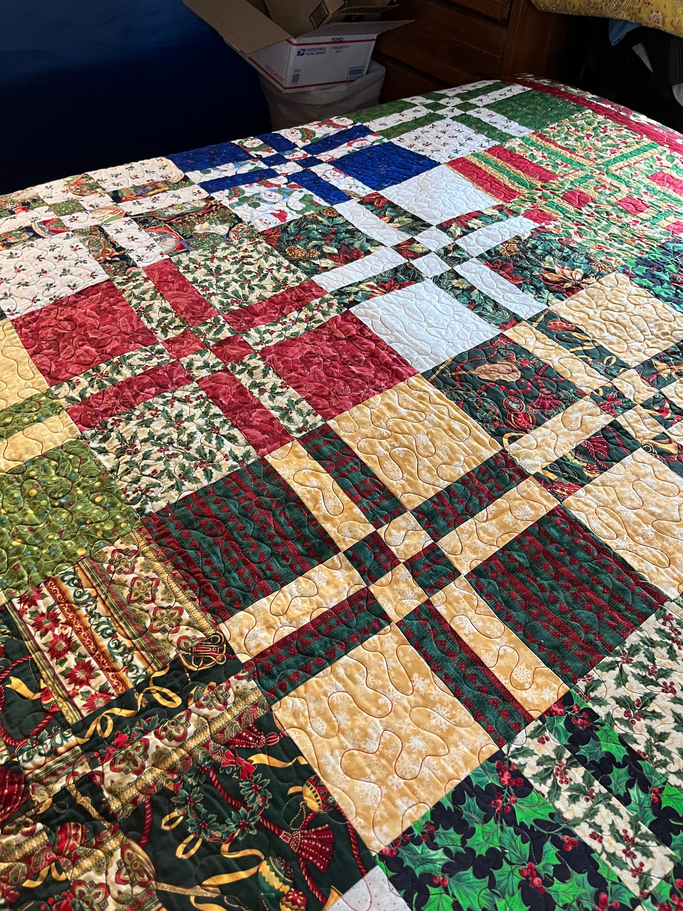 Scrappy Christmas Quilt - Etsy