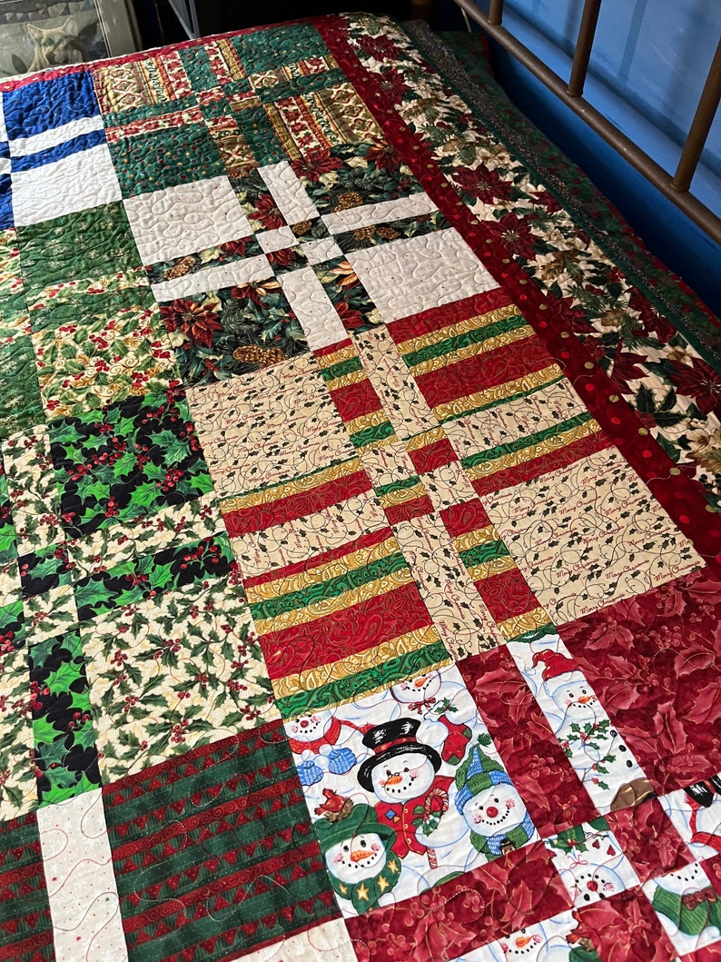 Scrappy Christmas Quilt - Etsy