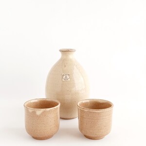 Hagi Yaki Sake Cup Set, Tokkuri and Guinomi Sake Set, Hagi Ware ...