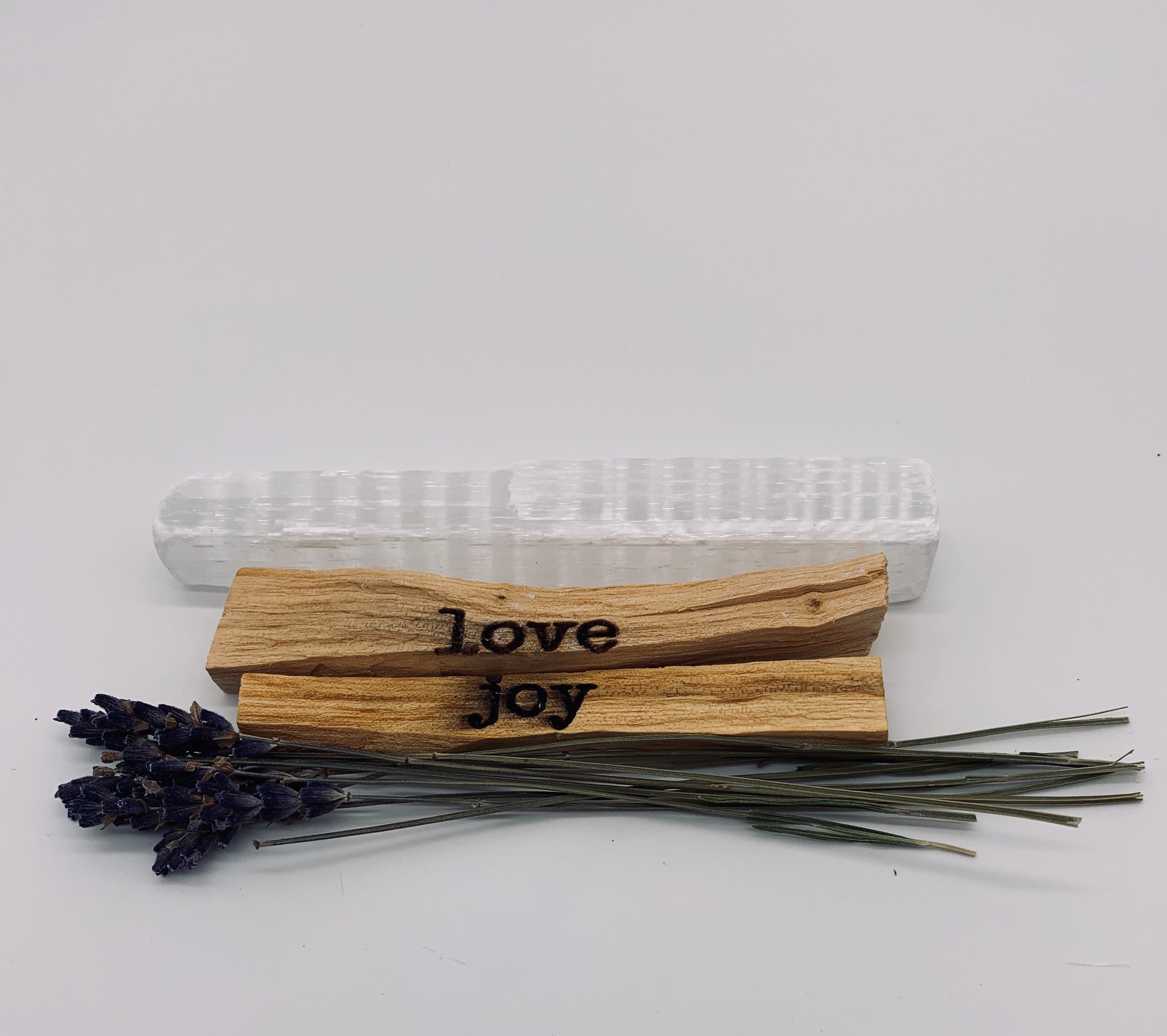 Intention Setting Palo Santo Selenite Bundle - Etsy UK