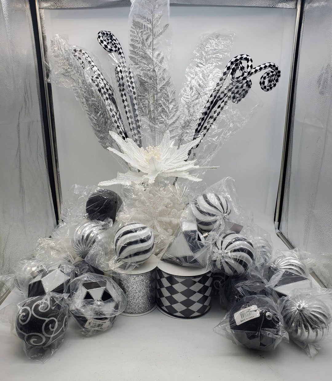 Christmas Tree Kit hannah,black and White Christmas Tree Kit, Black ...