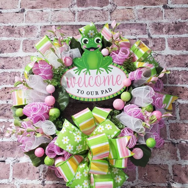 Frog Wreath - Etsy