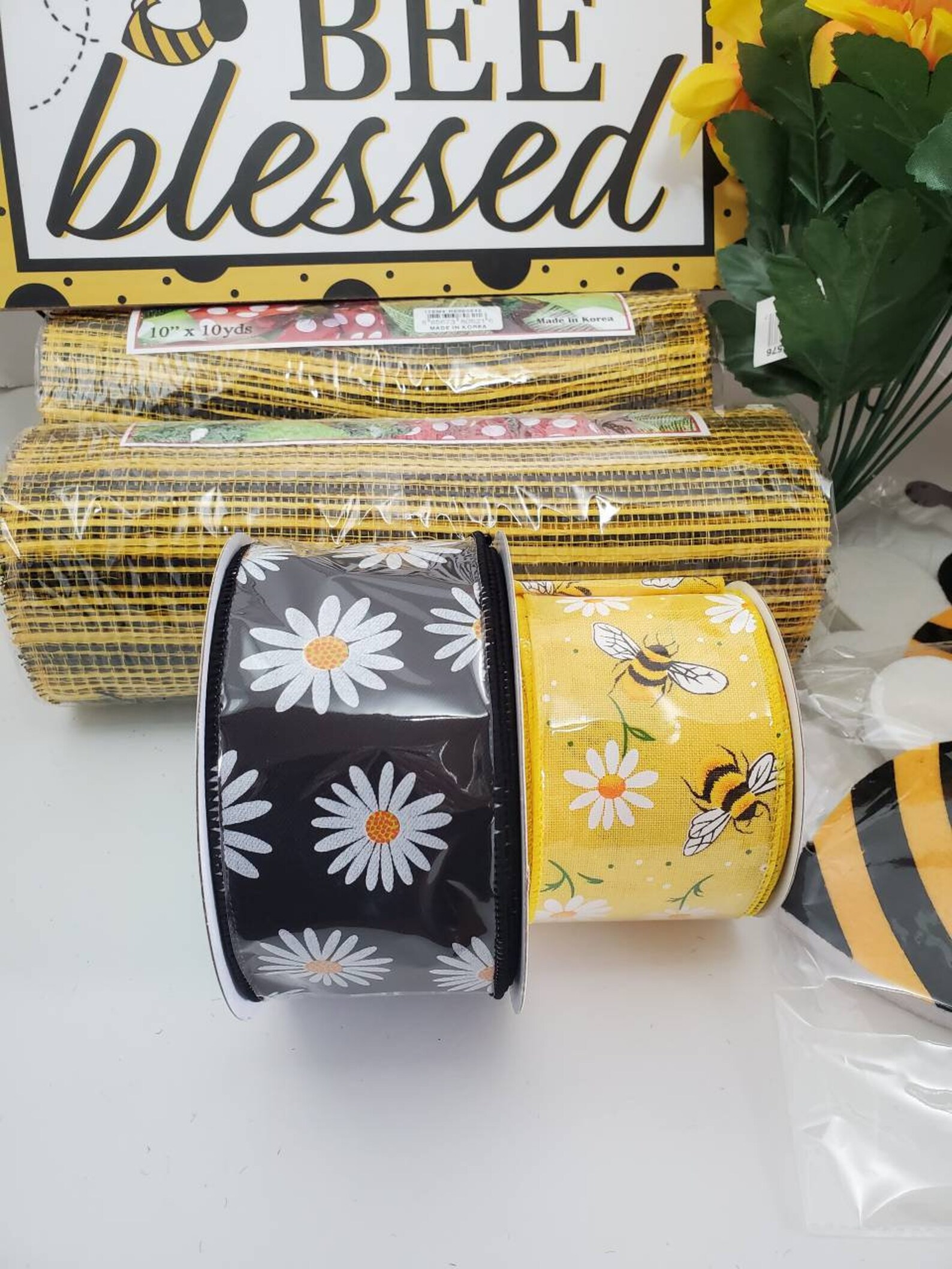 Bumble Bee Wreath Kit DIY Wreath Kits Wreath Kit for Spring - Etsy