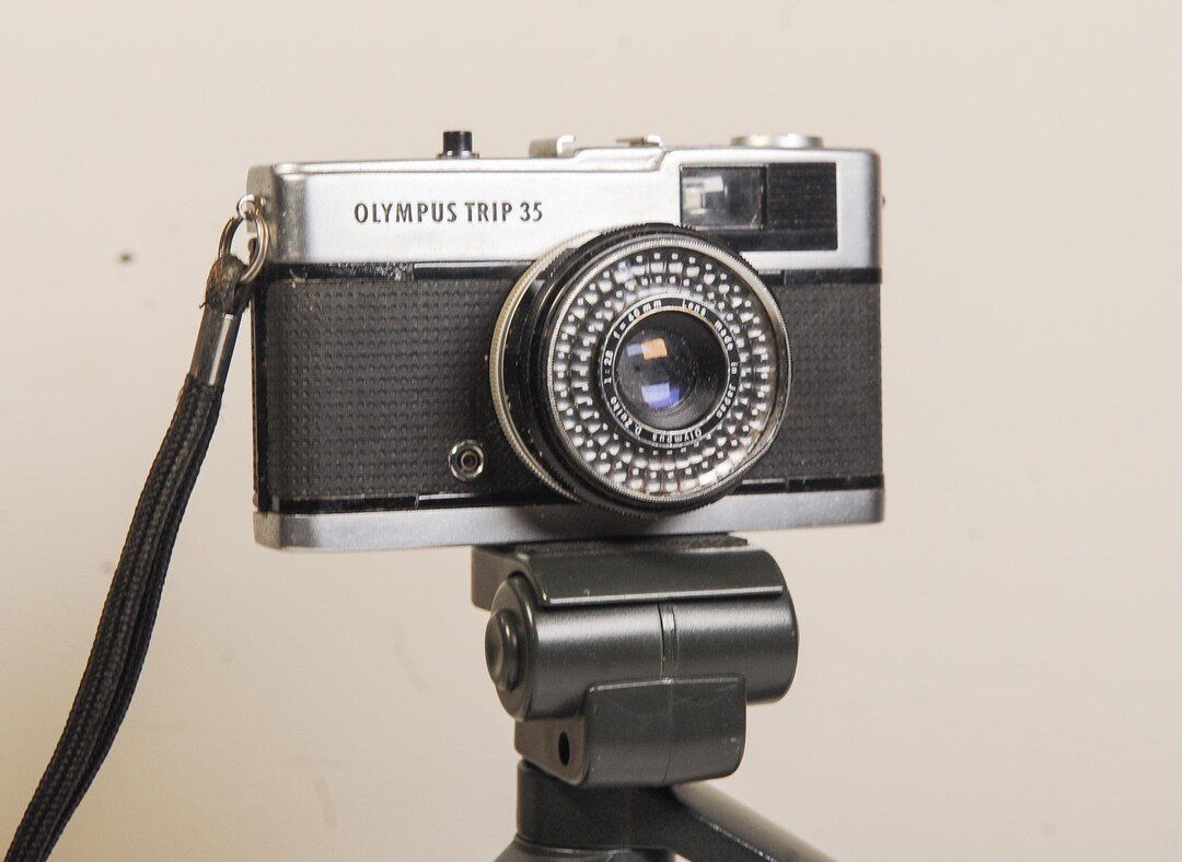Olympus Trip 35 / Analogue 35mm Film Compact Camera With a Flash ...