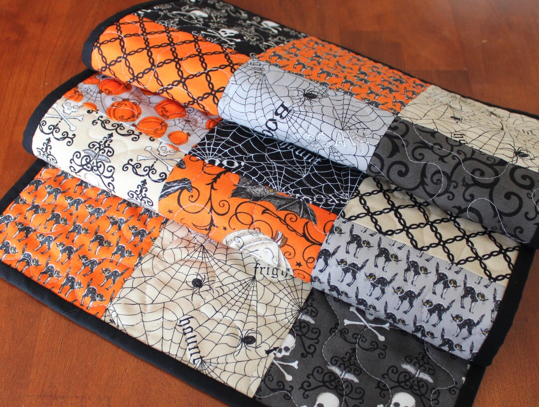 Halloween Table Runner, Pumpkin Table Runner, Quilted Halloween Table ...