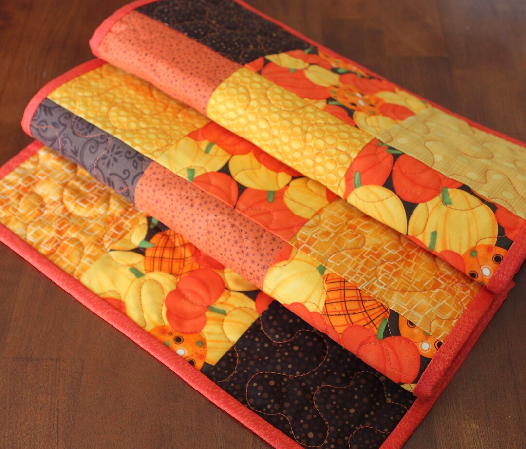 Pumpkin Table Runner, Fall Table Runner, Quilted Thanksgiving Table ...