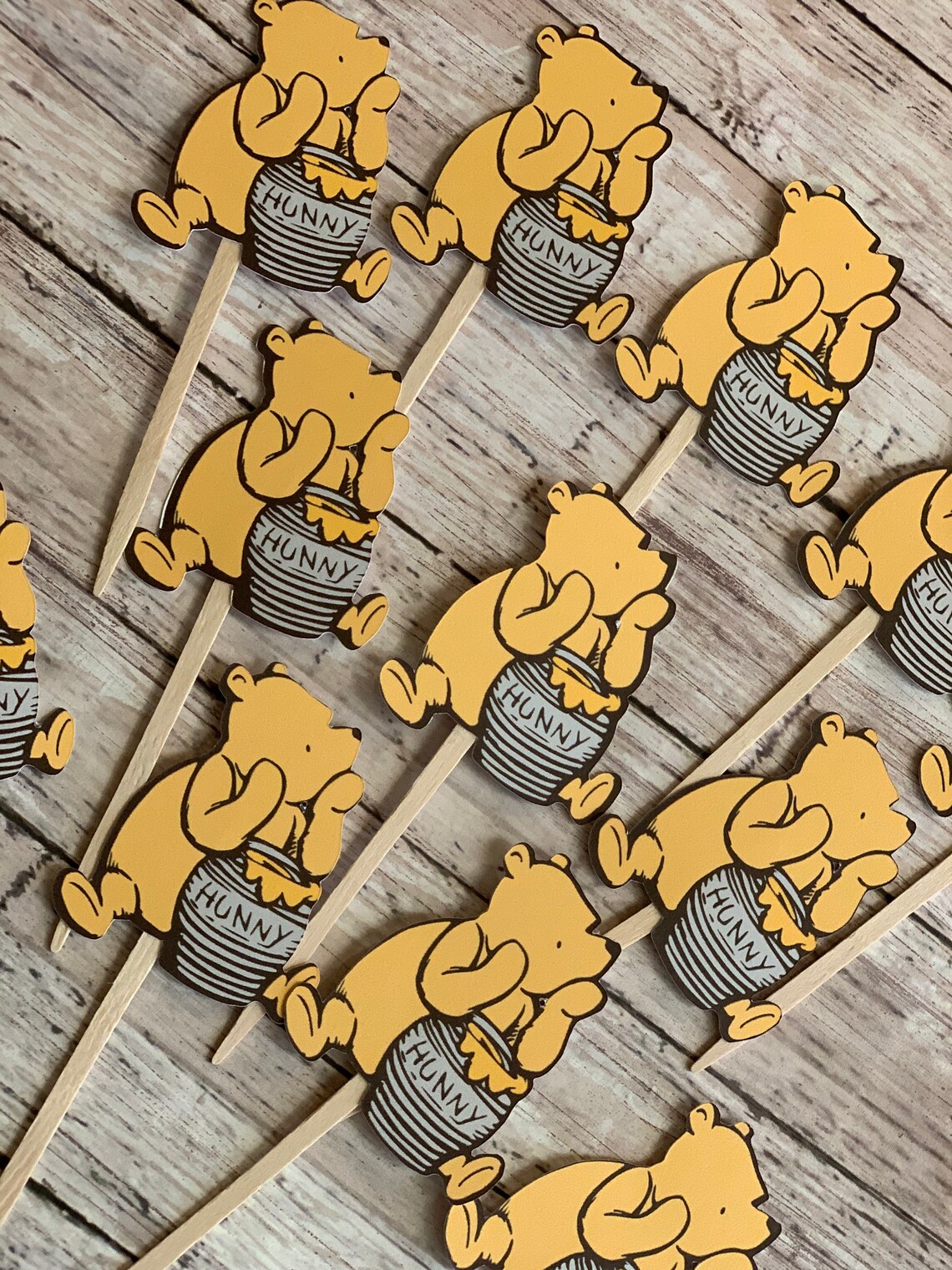 Pooh Cupcake Toppers - Etsy