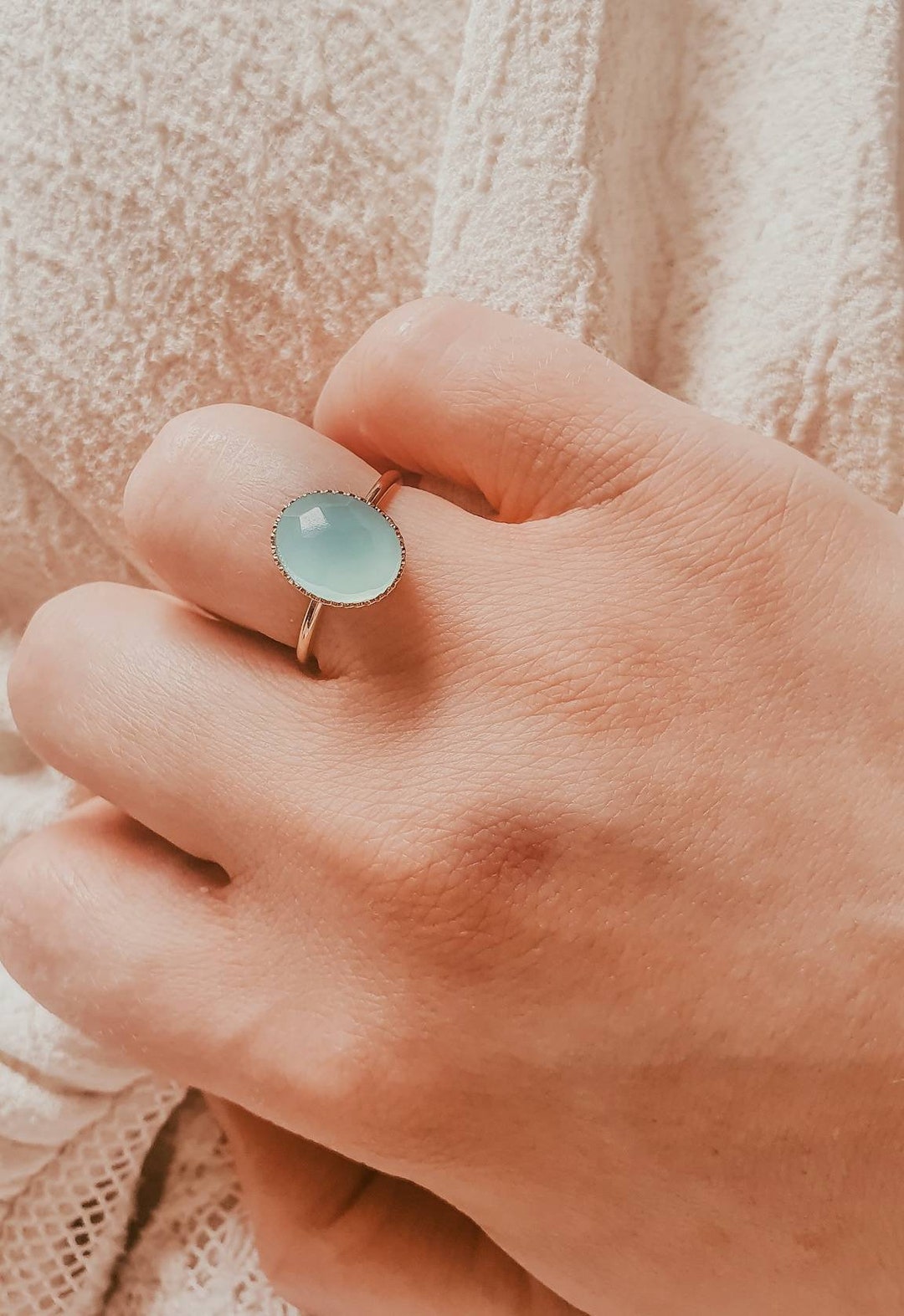 Anillo azul de Calcedonia Anillo de oro de Calcedonia Anillo bañado en ...