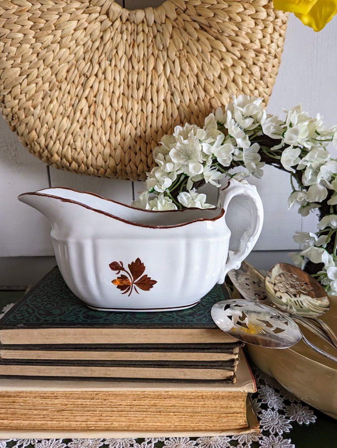 Vintage/antique Ironstone Tea Leaf Pattern Alfred Meakin Gravy Boat ...
