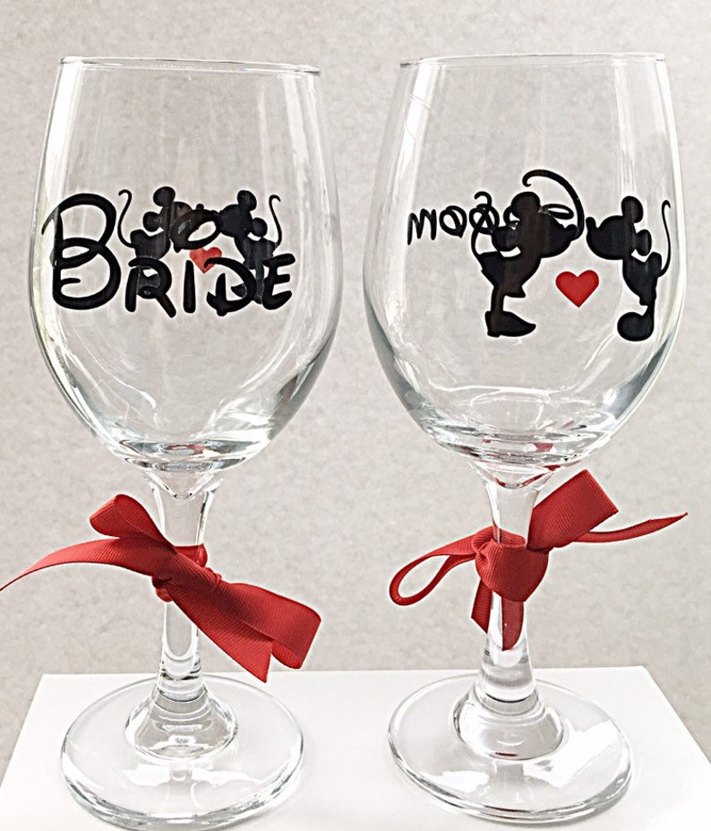 Bride and Groom Disney Glasses Set of 2, Disney Wedding Glasses, Bride ...