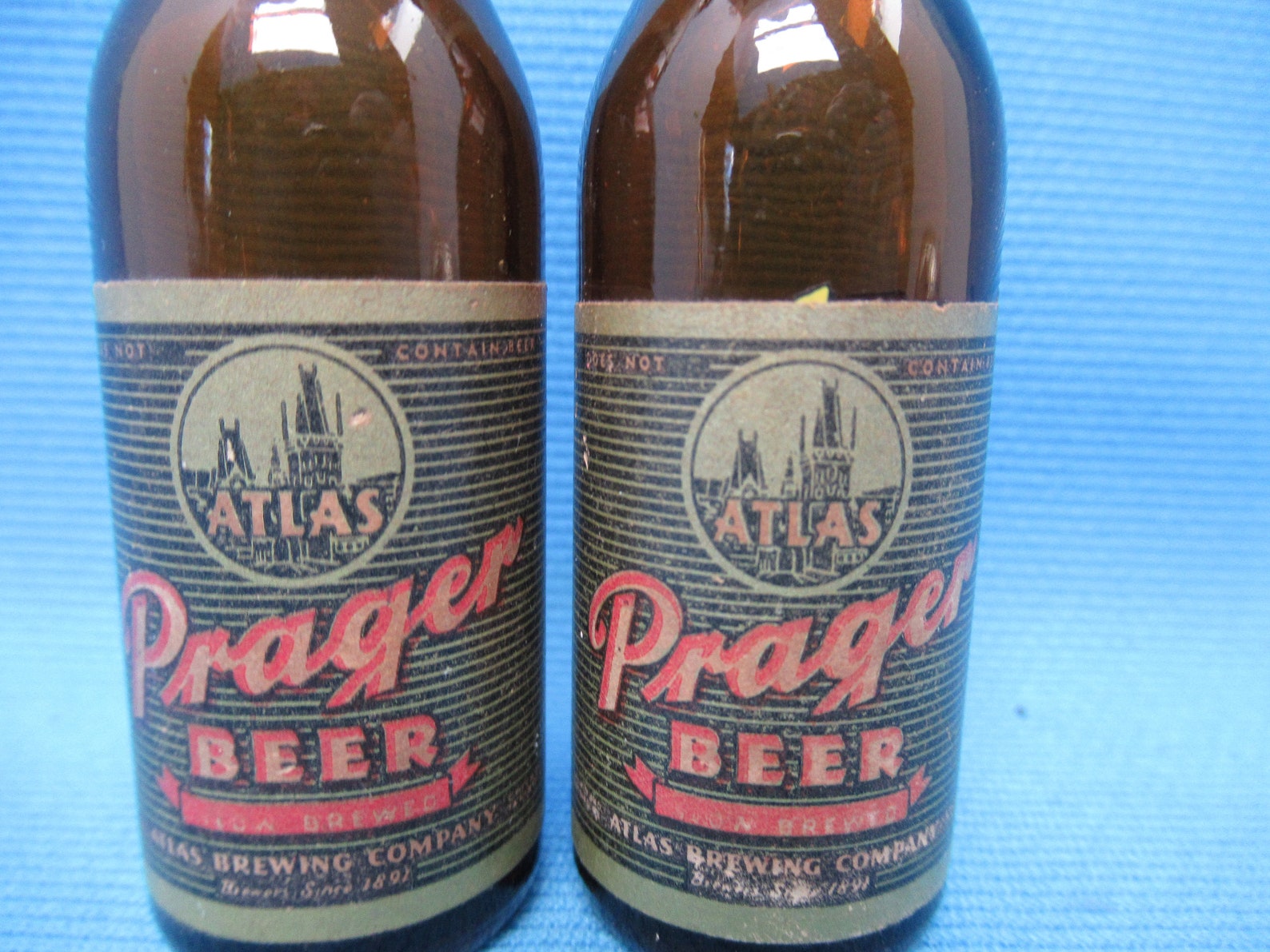 Vintage RARE Prager Beer, Atlas Brewing Company, Salt & Pepper Shakers ...