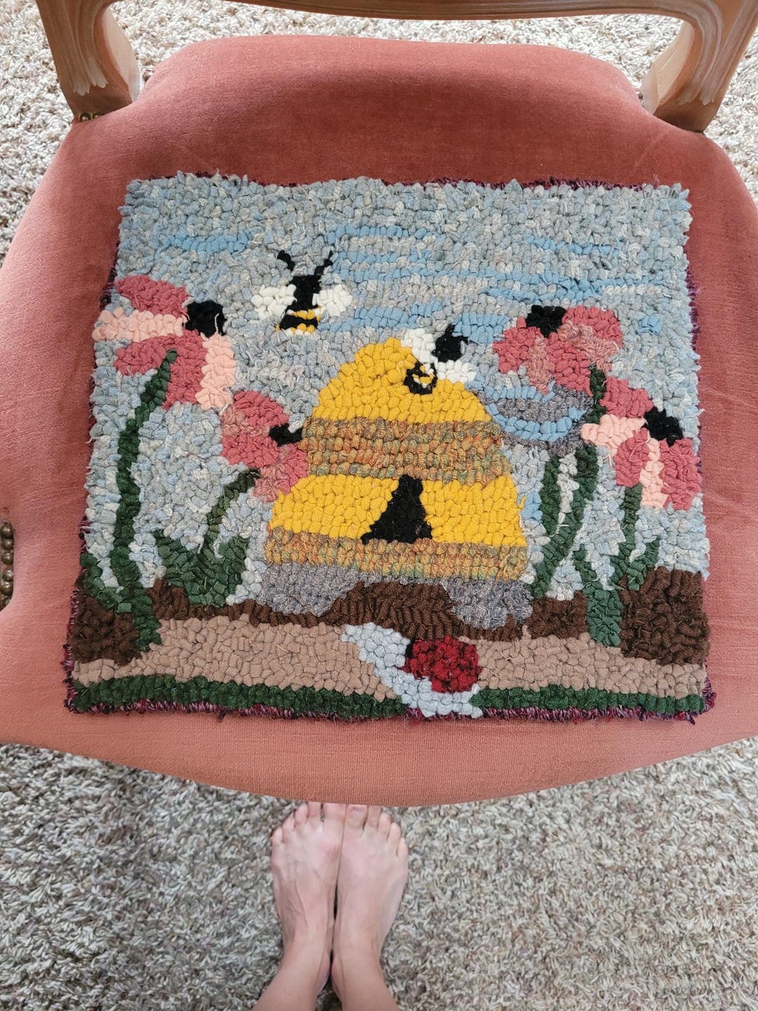 Wool Strip Rug Hooking: Bees, Beehive & Echinacea Flowers - Upcycled ...