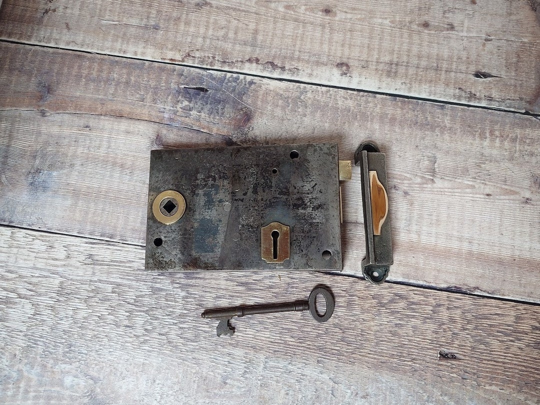 Heavy Antique Lock With Iron Keep and Key, Old Salvaged Rim Lock ...