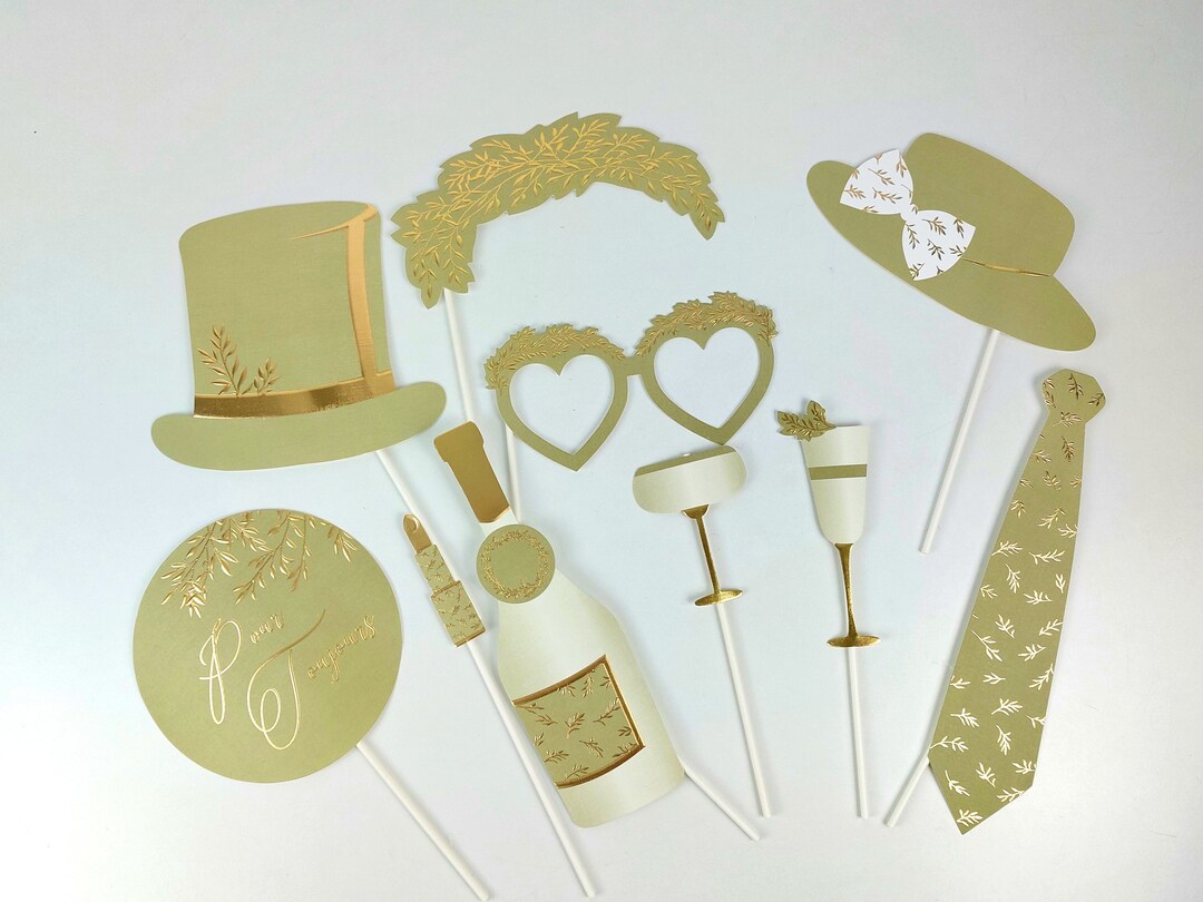 The Sage Green and Gold Photoboth Kit for Wedding Entertainment - Etsy