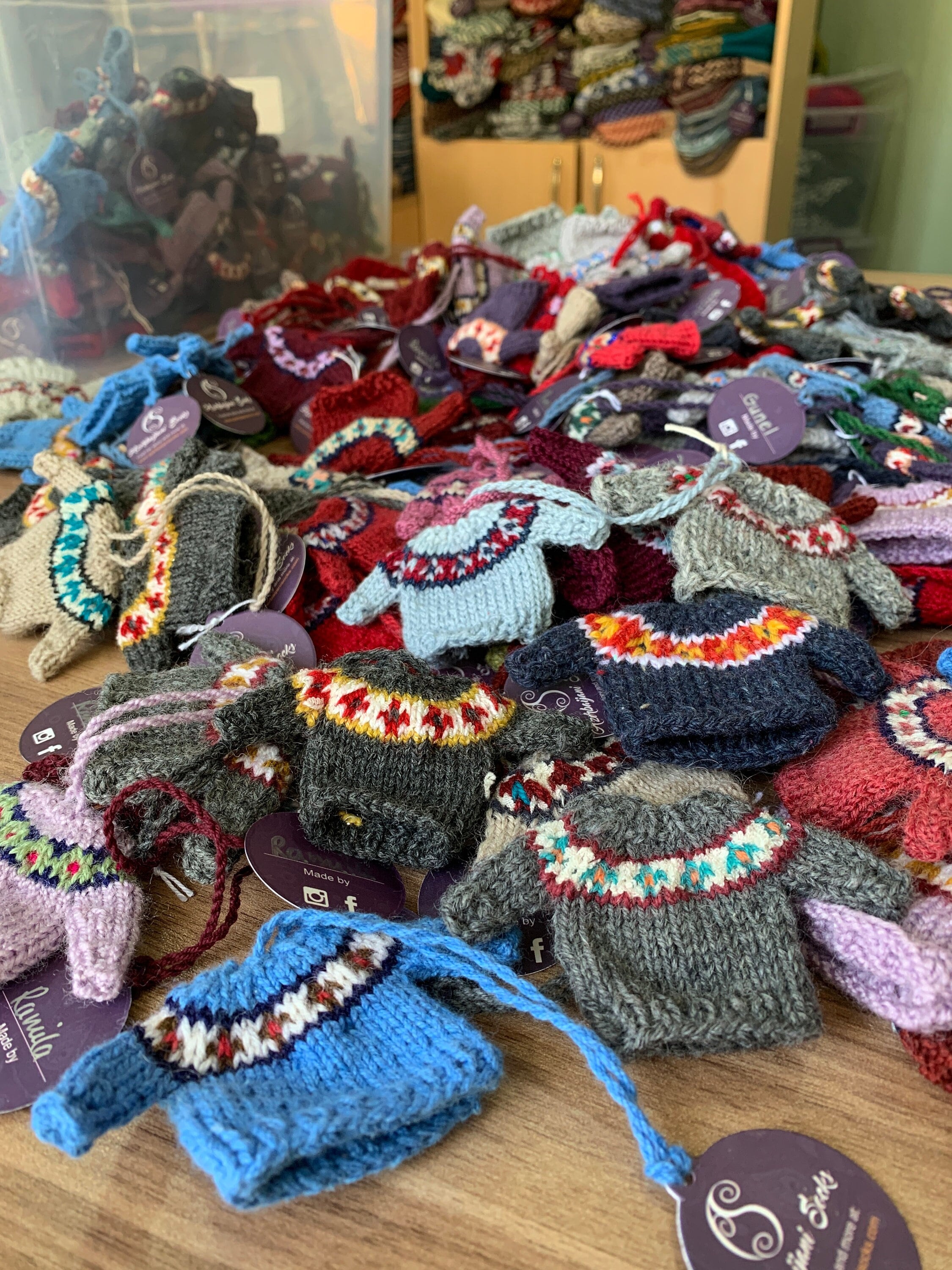 Miniature Sweater Ornament Mystery Lot Mini-knit Gift Tiny Jumper ...