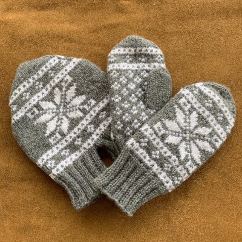 Red Mittens - Etsy
