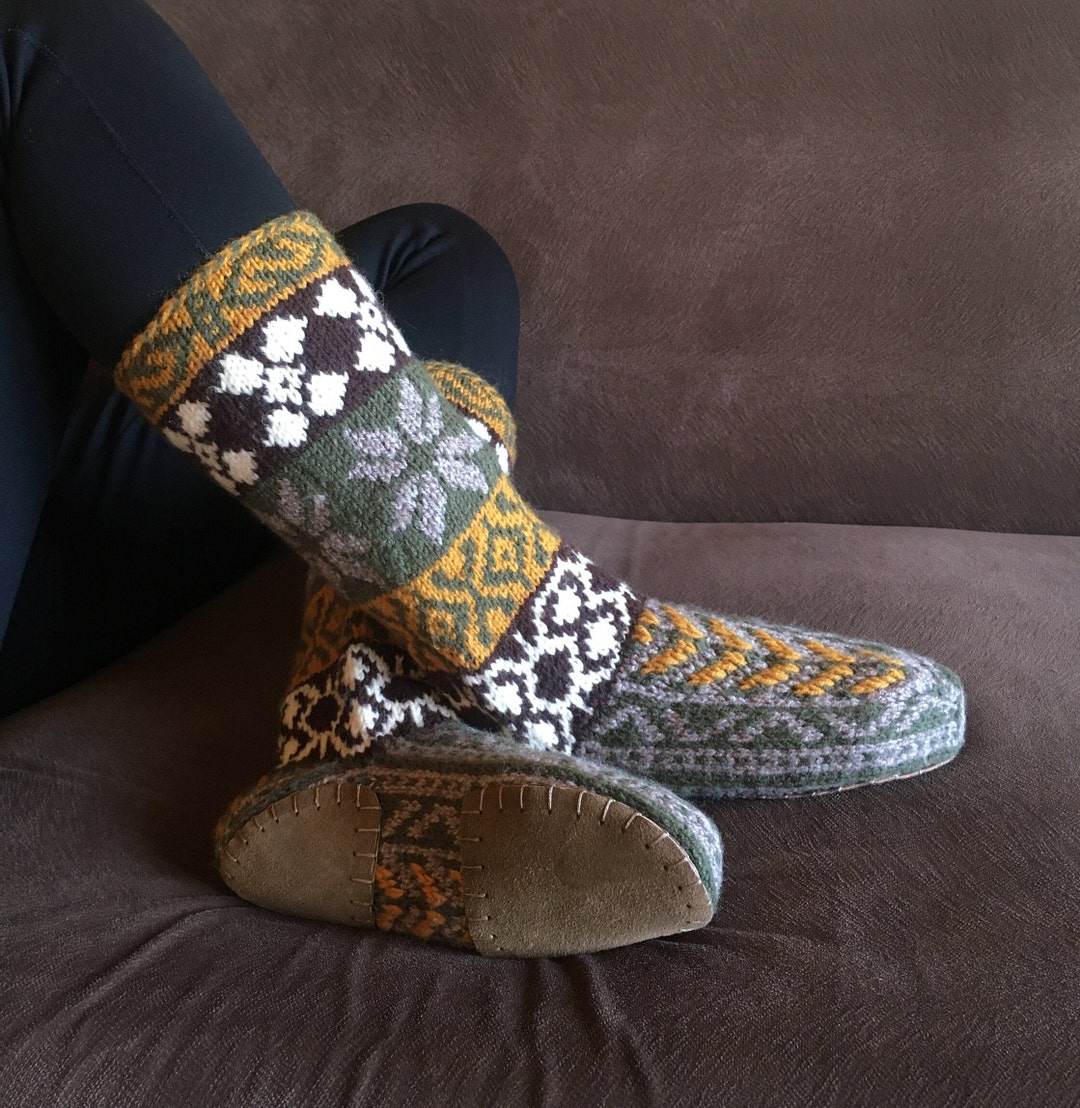 Men's and Women's Mukluk Slippers for Medium to Large Calves. Boho Fair ...