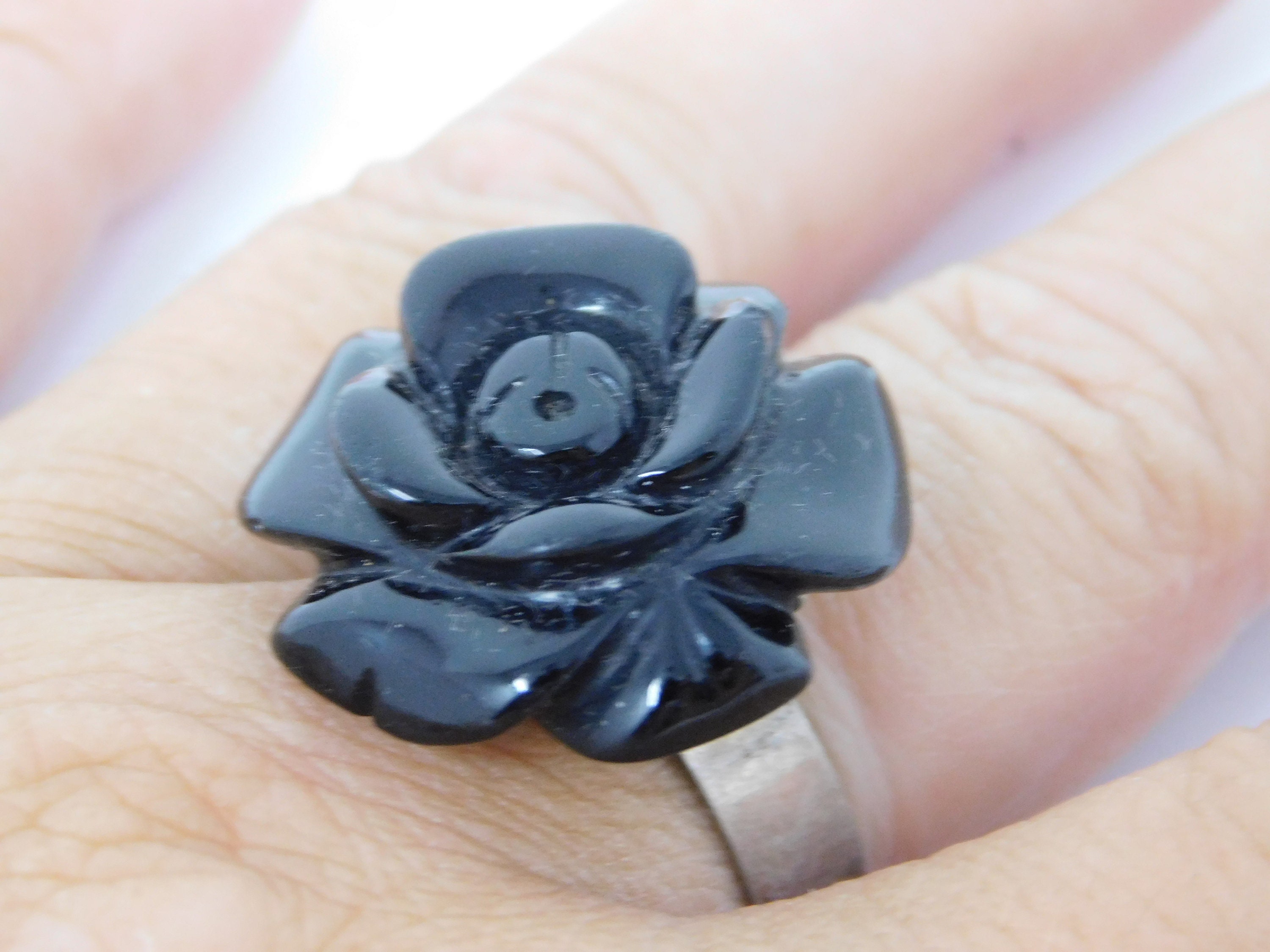 Vintage Small Black Flower Ring - Etsy UK